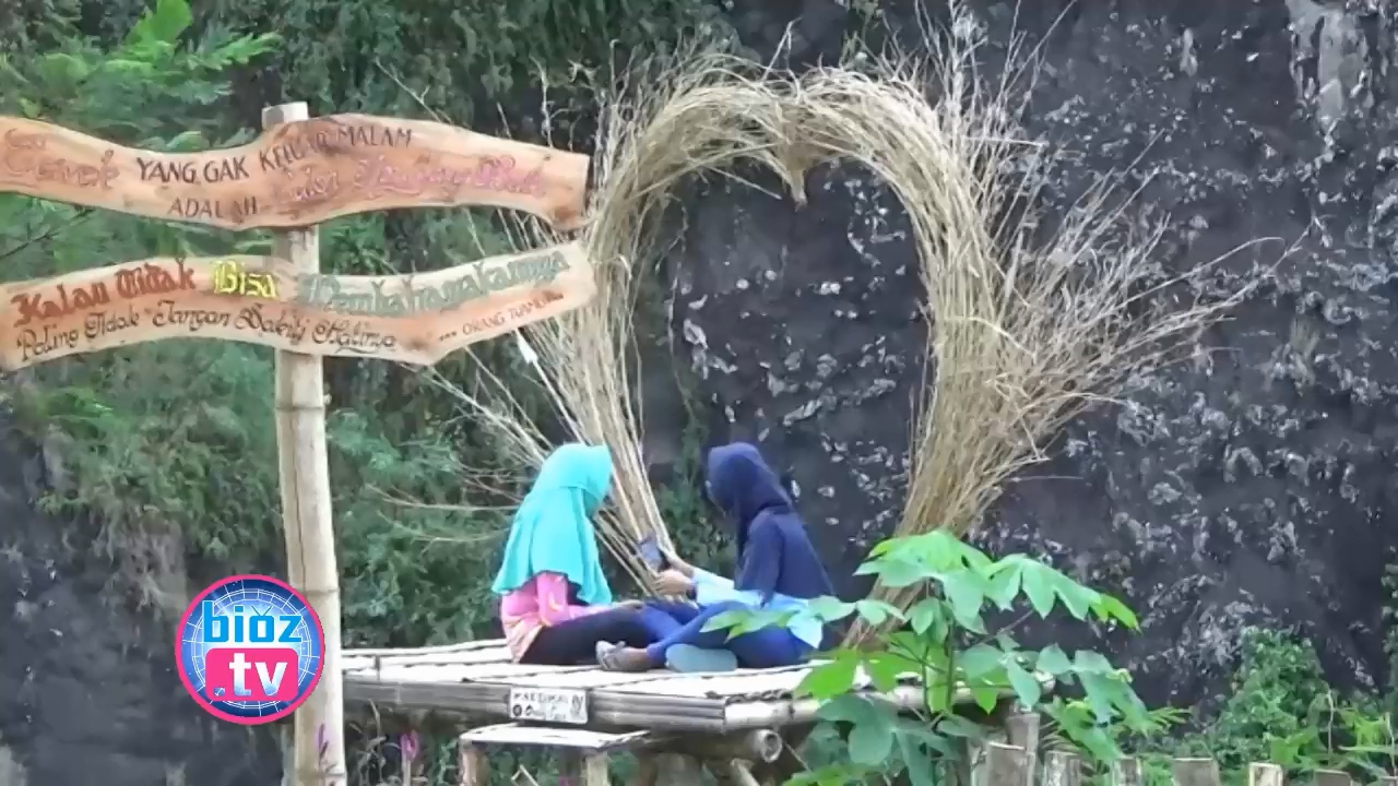 Mengintip Keindahan Wisata Tebing Lingga Dengan Panorama Gunung Padas ...